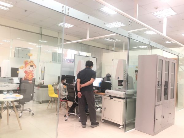 Renting service of 2D/3D Micro-vu measuring machine
